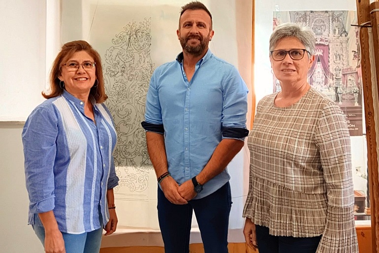 “Saya del Cuarto Centenario”: Una obra de arte para María Santísima de ...